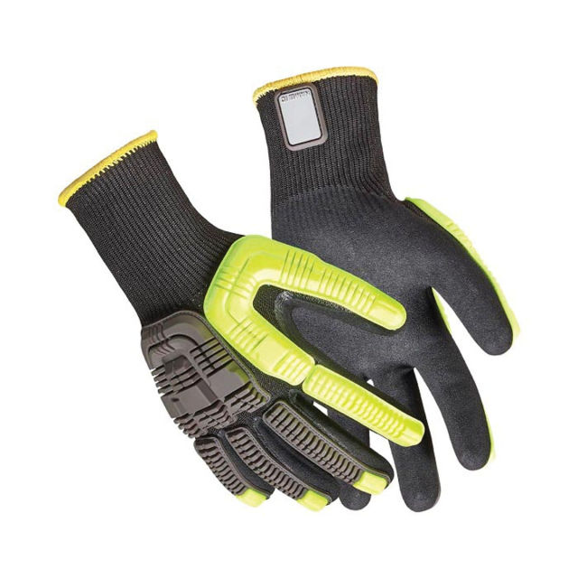 Rig gloves store